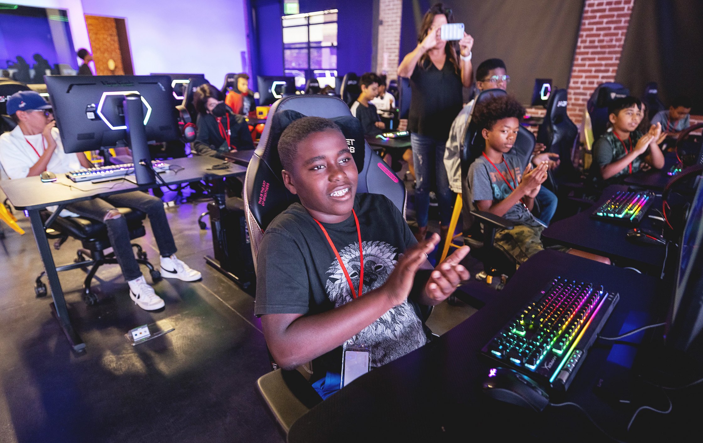 Global Service Month ประจำปี 2022: จากเซาเปาโลไปถึงเซี่ยงไฮ้ | Riot Games