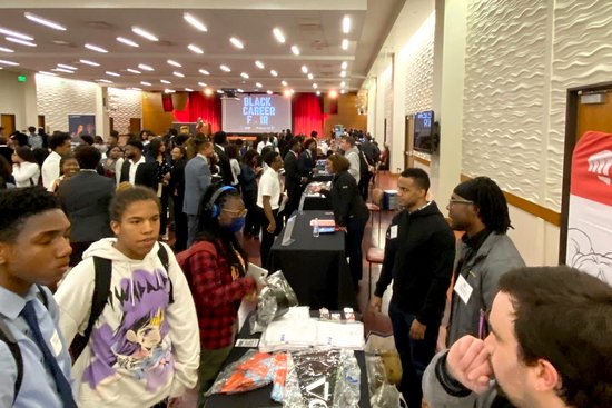 เฉลิมฉลองเดือนประวัติศาสตร์ชาวผิวสีไปกับ Riot Game | Riot Games