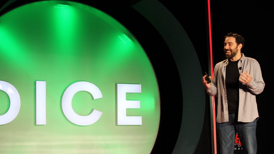 Centrarse en el talento y el equipo - Brandon Beck en DICE 2015 | Riot ...